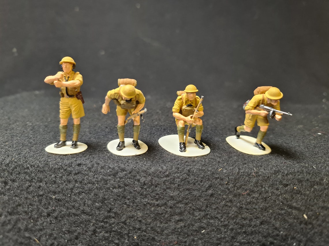 1/35 British Soldiers WW2 Polymer Figures, Painted.12 Figures. - Etsy