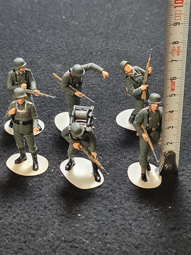 1/35 German Army Soldiers WW2 Polymer Figures, Painted.6 Figures. - Etsy
