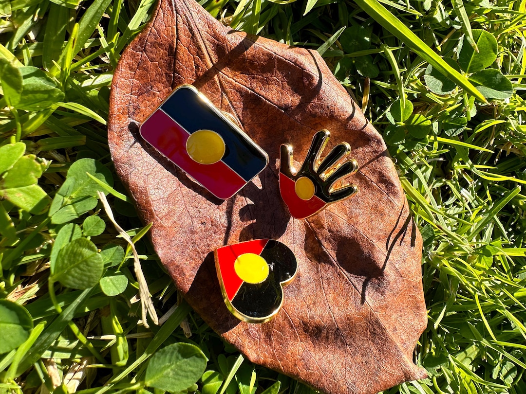 3 Badges Aboriginal Flags First Nation Pin Brooch Indigenous Yellow ...