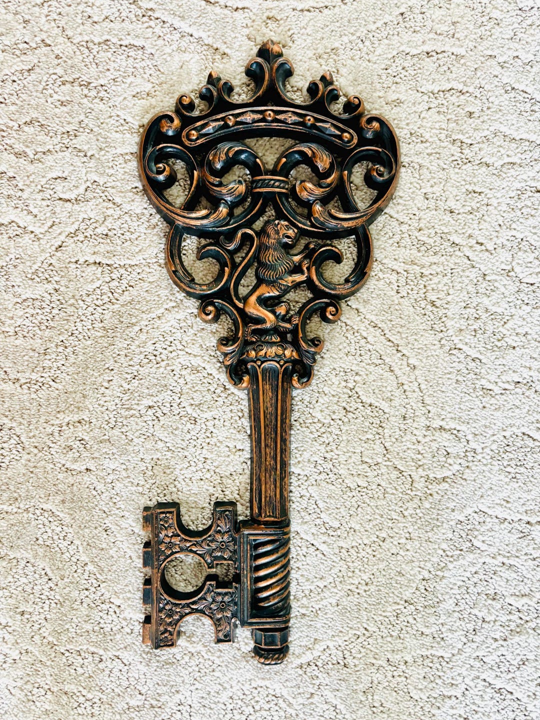 Vintage Syroco Medieval Key Wall Hanging. - Etsy