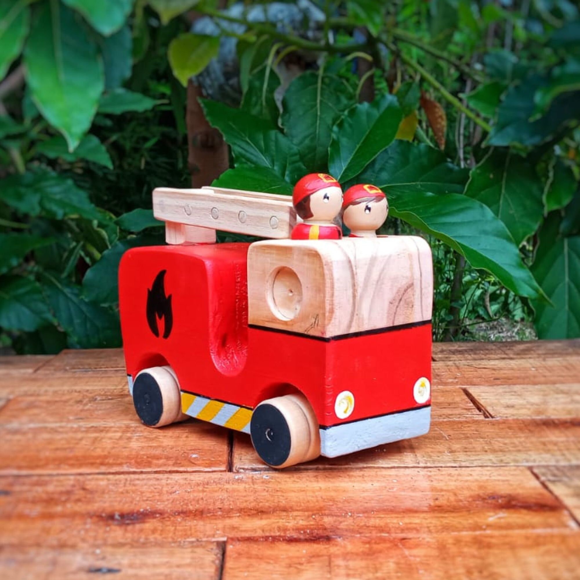 Ready for Action Wooden Fire Truck With Hand-painted Peg Dolls ...