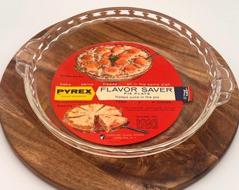 Vintage Crown Ovenware Agee Pyrex Pie Dishes Scalloped Edge - Pie Plate ...