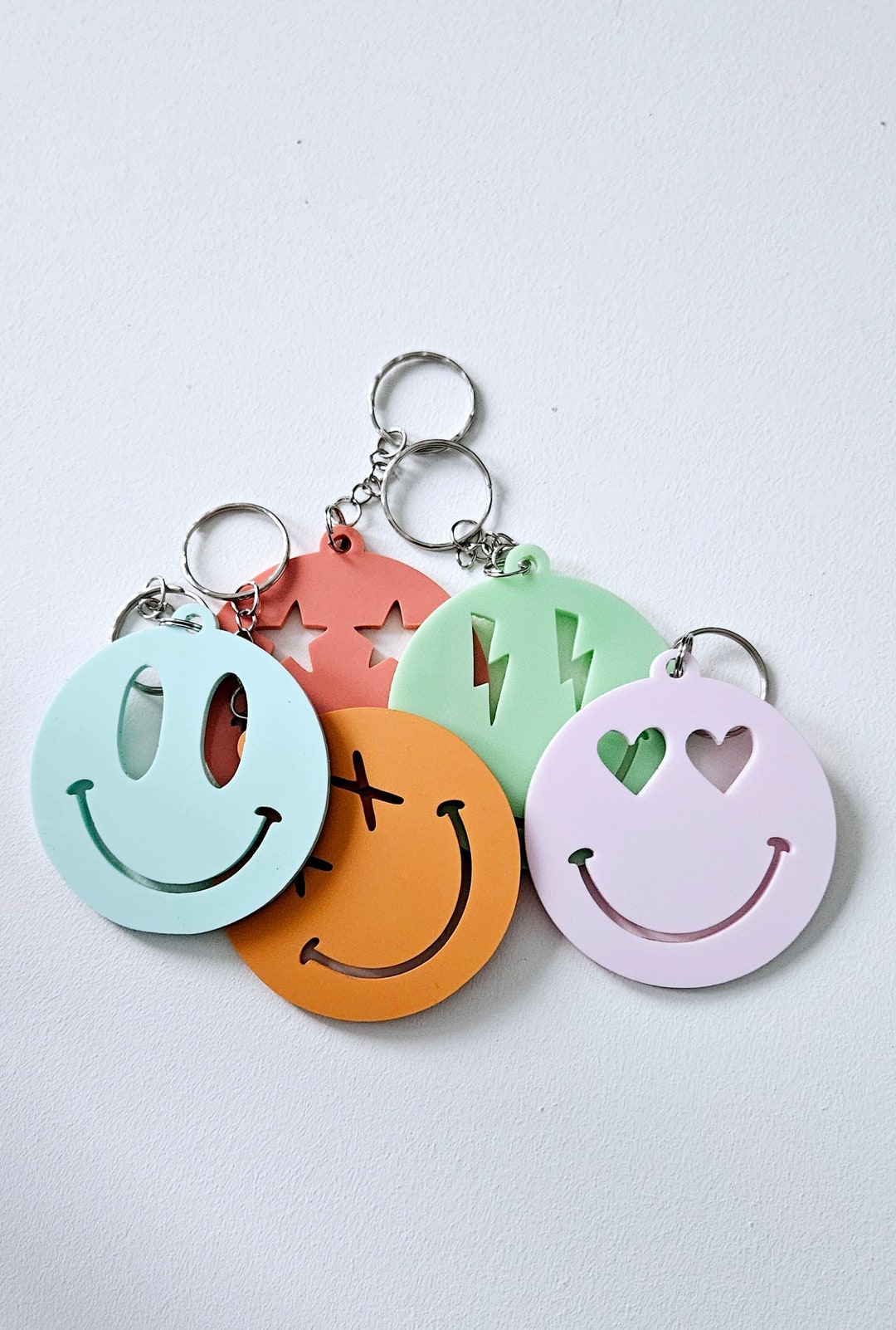 Smile Face Acrylic Keychain | Trendy Smile Bag Tag | Retro Keychain ...