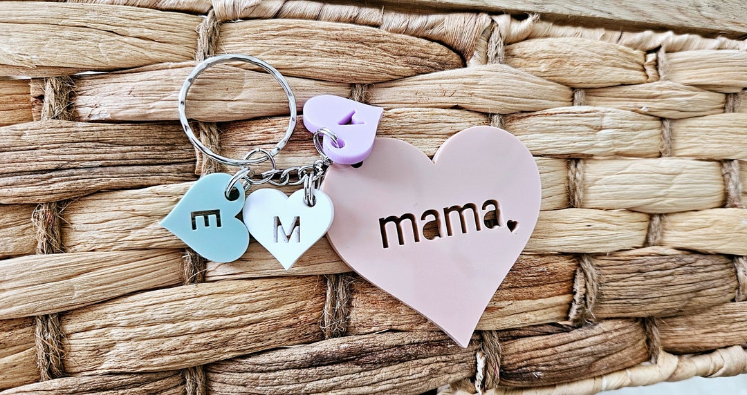 Acrylic Mama Keychain | Personalized Initial Heart Charm - Etsy