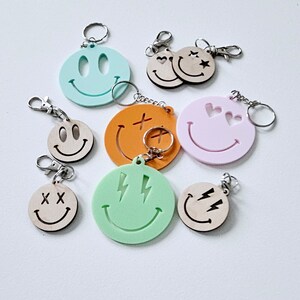 Smile Face Acrylic Keychain | Trendy Smile Bag Tag | Retro Keychain ...