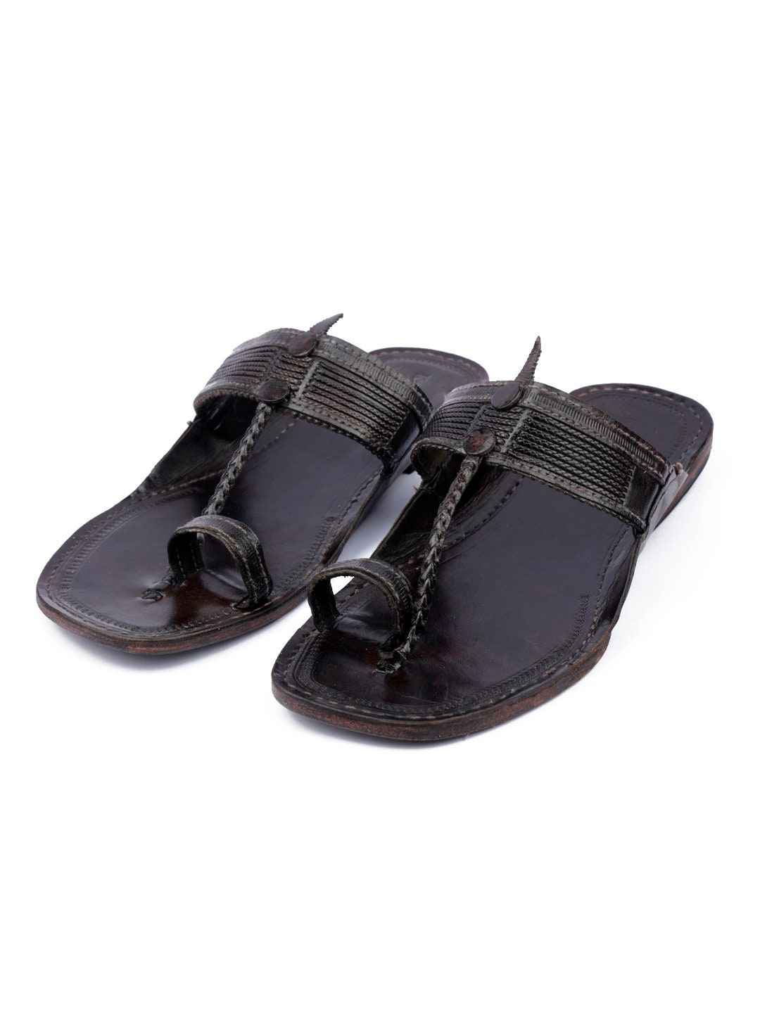 Elegant Brown Flat Tip Kolhapuri Chappal With Seven Fine Leather Braids ...