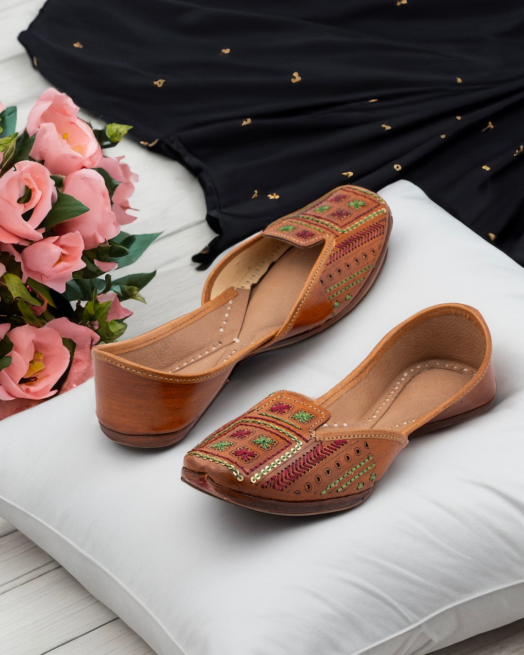 Artsy Tan - Traditional Indian Punjabi Sandals | Juttis | Handcrafted ...