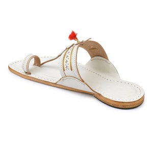 Men's Authentic White Kolhapuri Sandals | Mens Kolhapuri Chappals ...