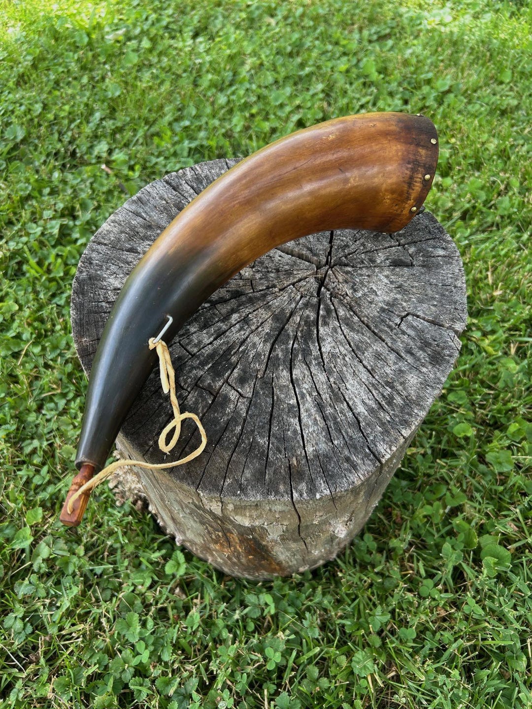 Backwoods Cow Powder Horn | Hunter | Muzzleloader | Outdoor Enthusiast ...