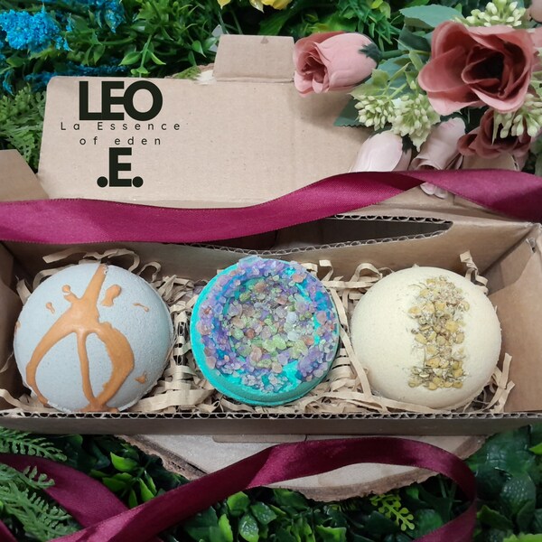 Gift Wrap Bath Bombs - 60+ Gift Ideas for 2024