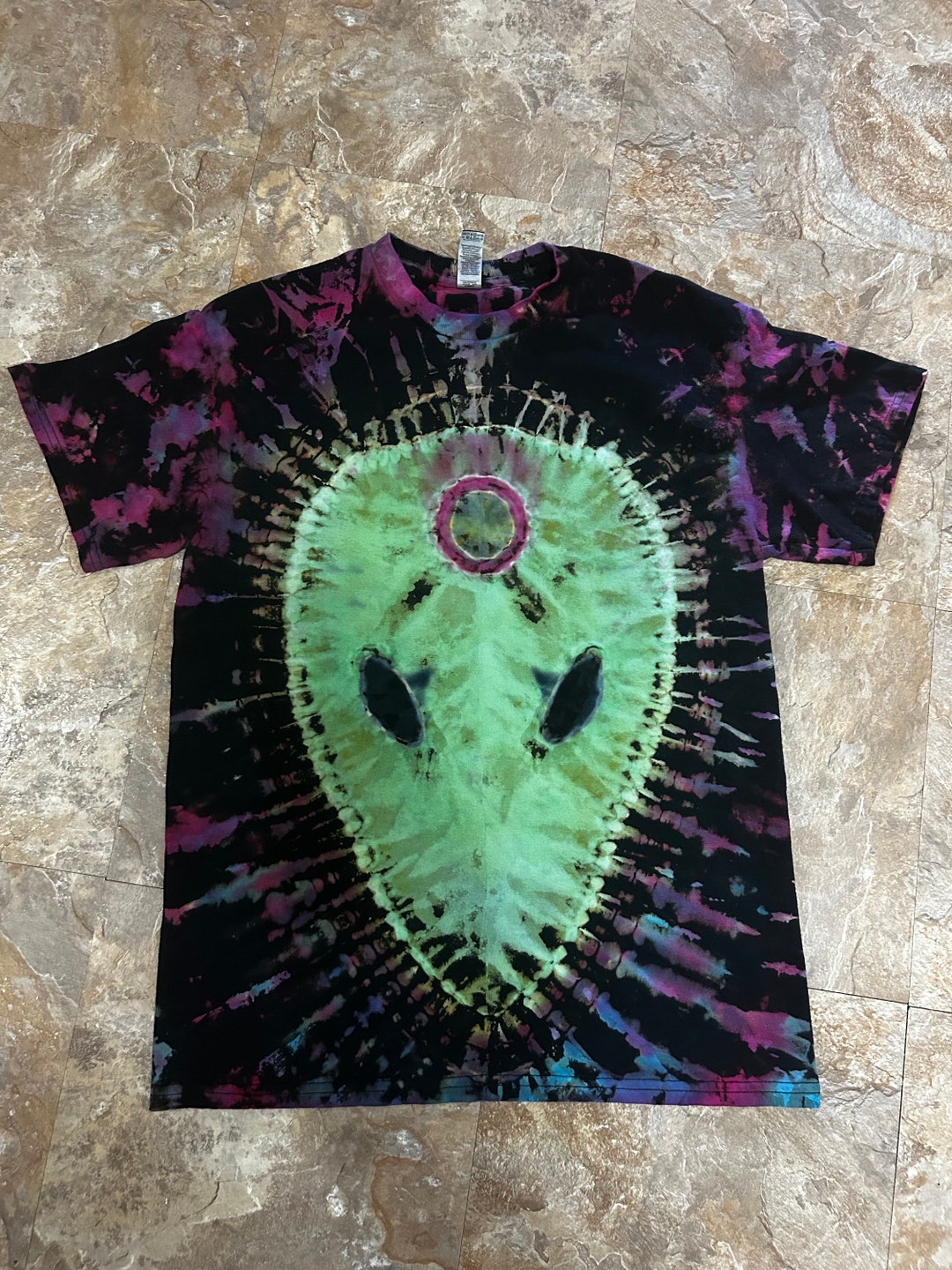 Alien Reverse Tie Dye T-shirt - Etsy