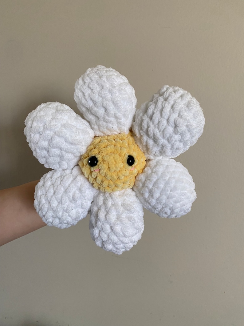 Crochet Daisy Amigurumi Cute Daisy Plushie With Eyes and Cheeks - Etsy