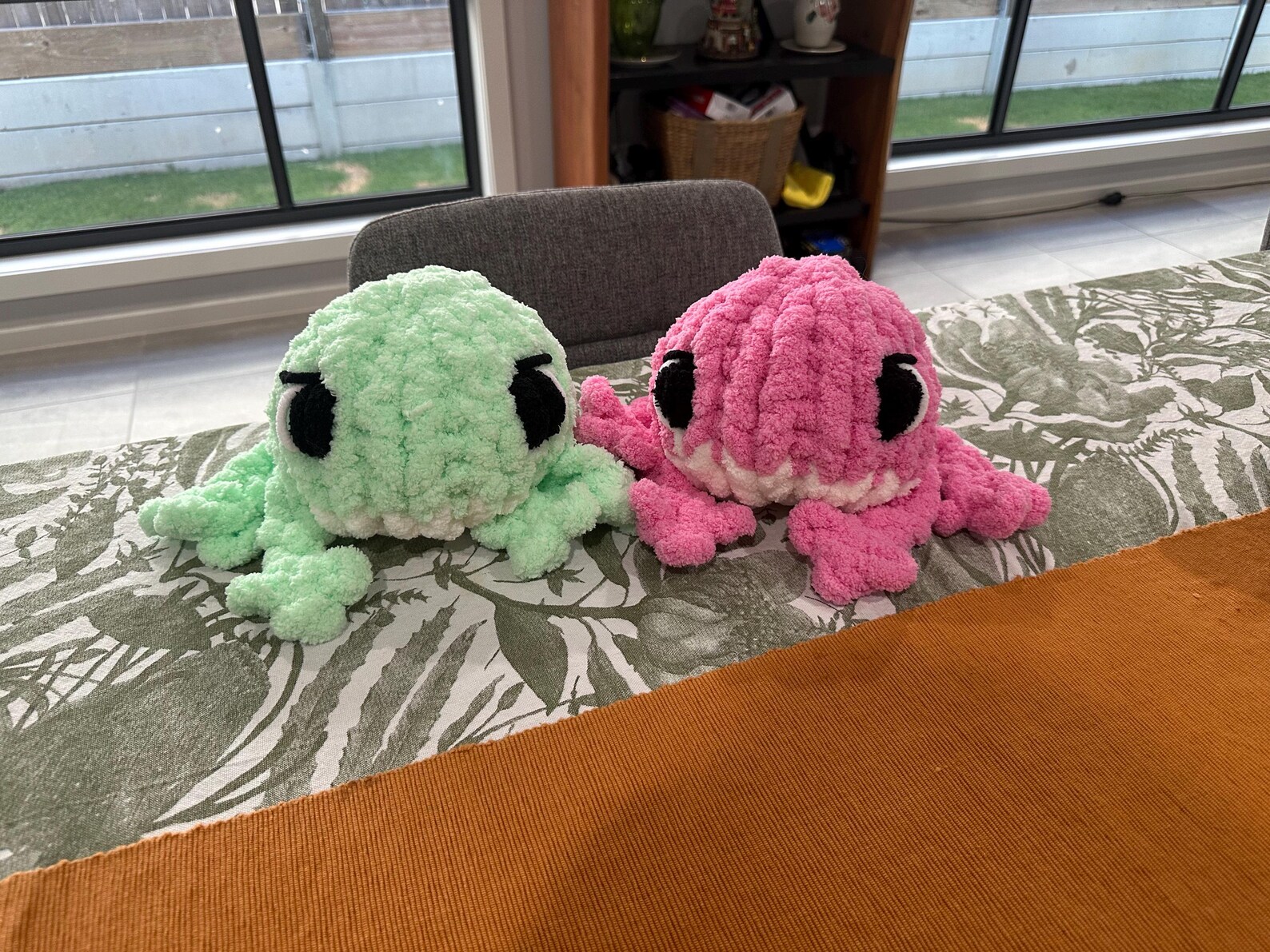 Fergus Frog Finger Knitted Plush Pattern | DIY Tutorial (digital ...