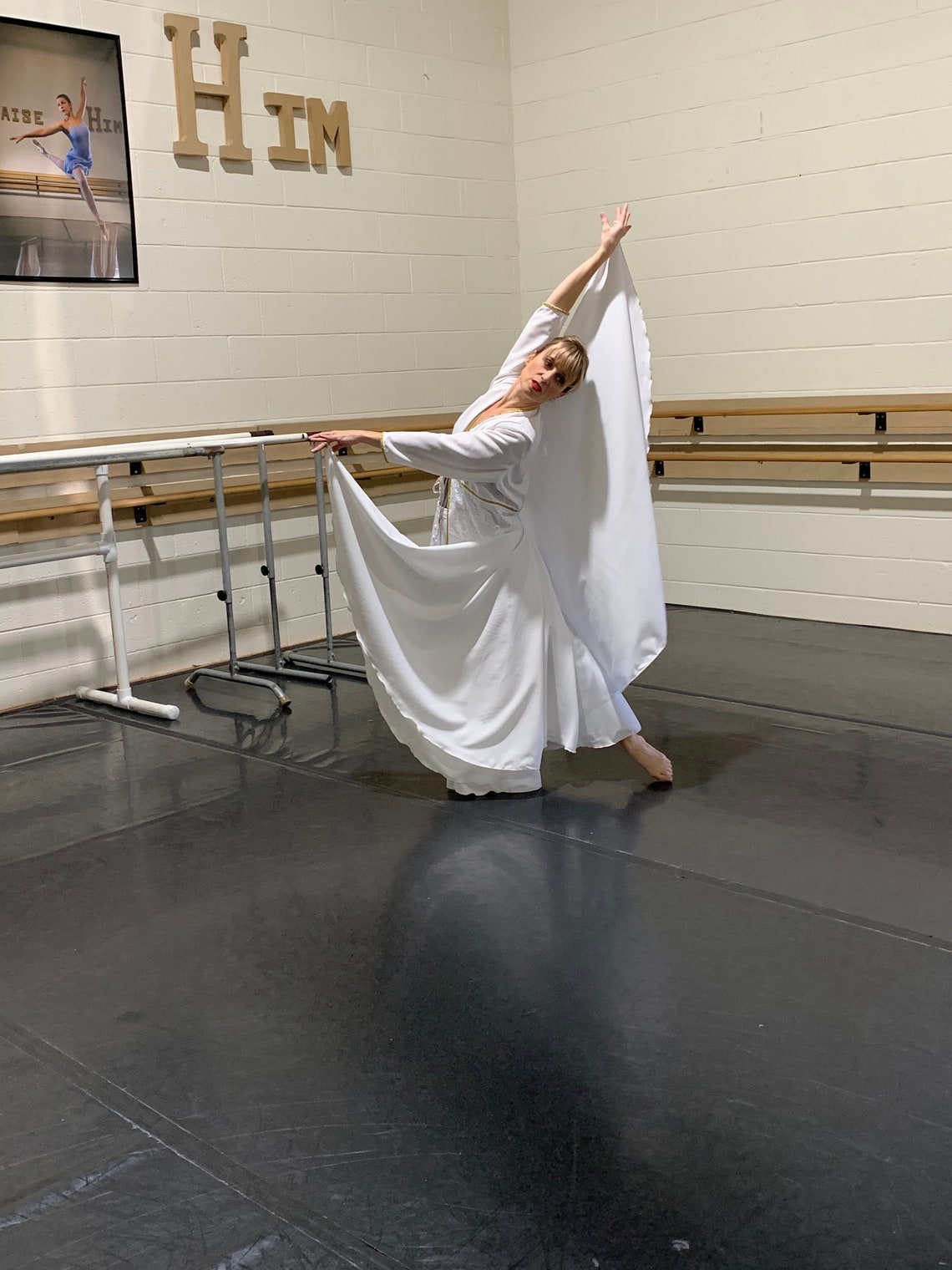 The Susan Praise Garment small FINAL SALE - Etsy