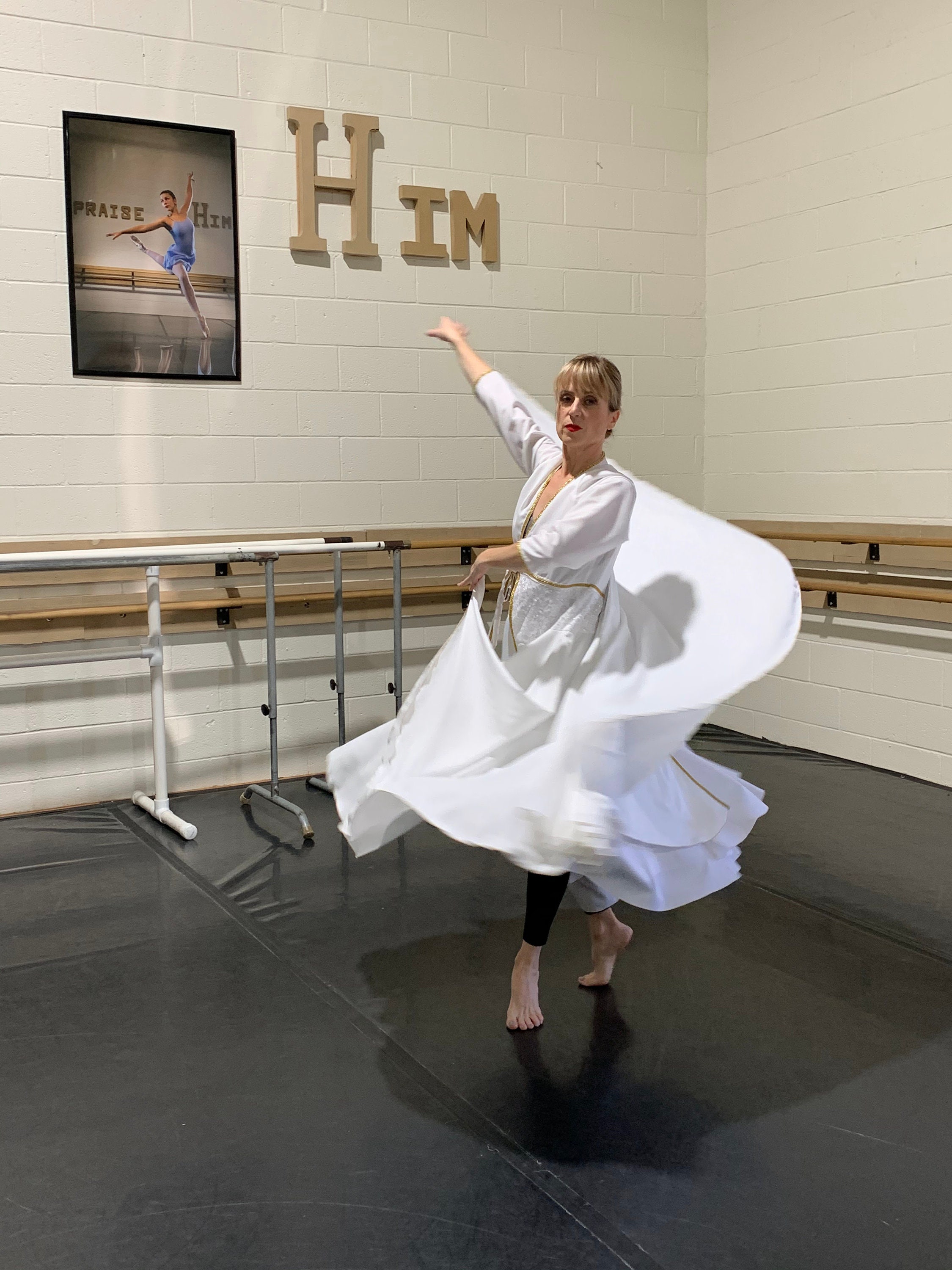 The Susan Praise Garment small FINAL SALE - Etsy