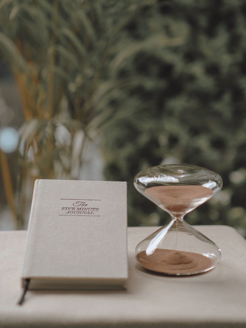 Mindful Moments 30-minute Hourglass: Modern, Minimalist Design for ...
