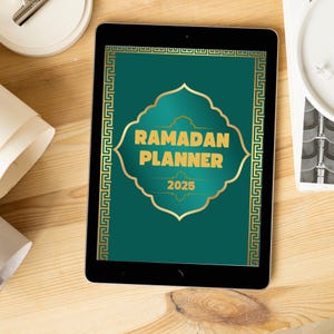Ramadan Planner 2025: Daily Schedule, Meal Prep & Quran Tracker ...