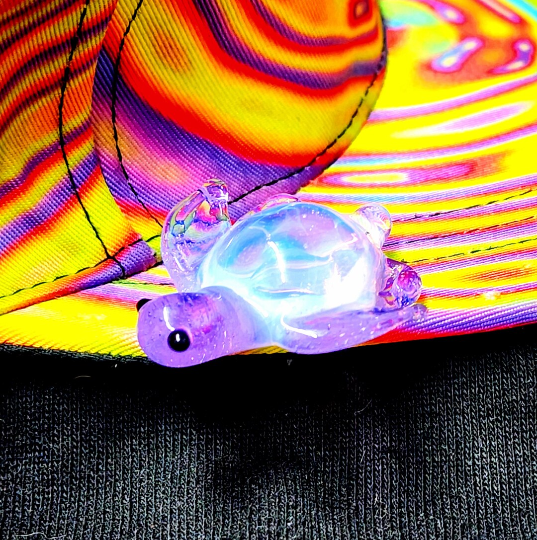 Wildberry Sea Turtle Topped Glass Trippy Drippy Hat Brim Pin - Etsy