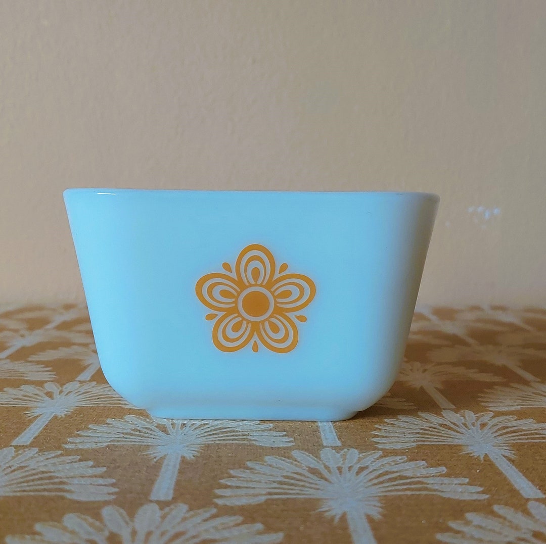 Vintage Milk Glass Pyrex 503 Butterfly Gold Refrigerator Dish - Etsy