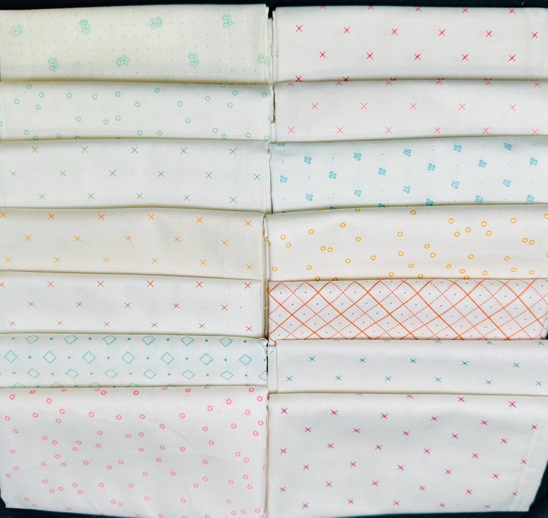 Bee Bundle Limited Editions Backgrounds by Lori Holt - 12 Fat Quarters ...