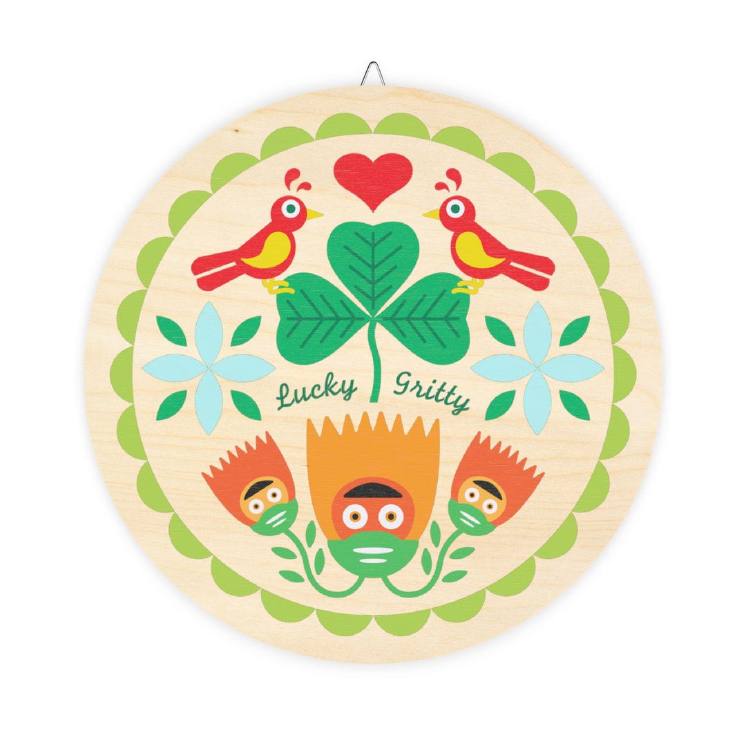 LUCKY GRITTY Hex Wood Sign Flyers Mascot 12" Round Circle Barn ...