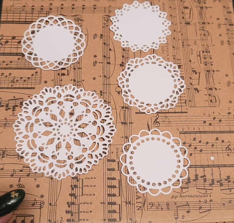 10 Doilies - Etsy