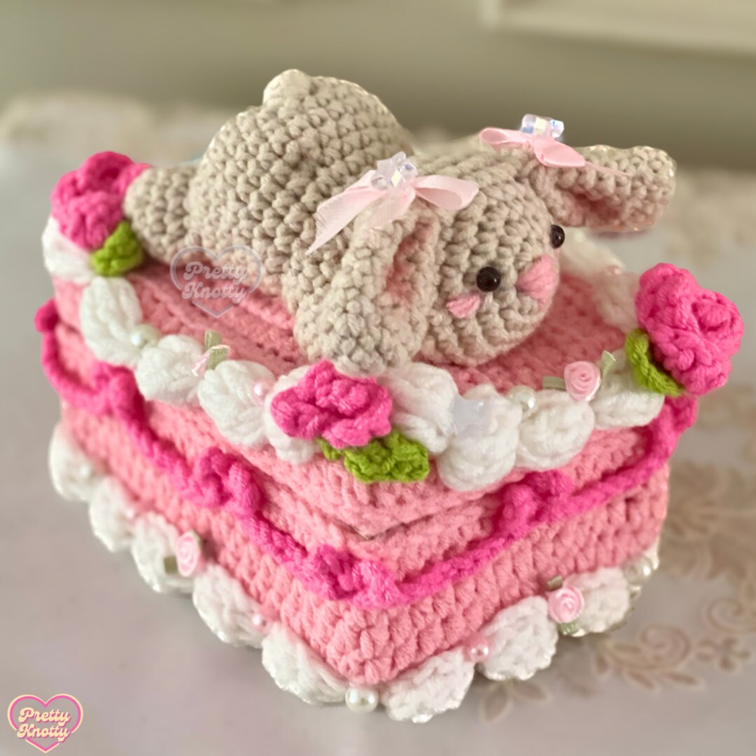 Bunbun Cake Box Crochet PATTERN (PDF - Digital Product) | Bunny Cake Crochet - Etsy