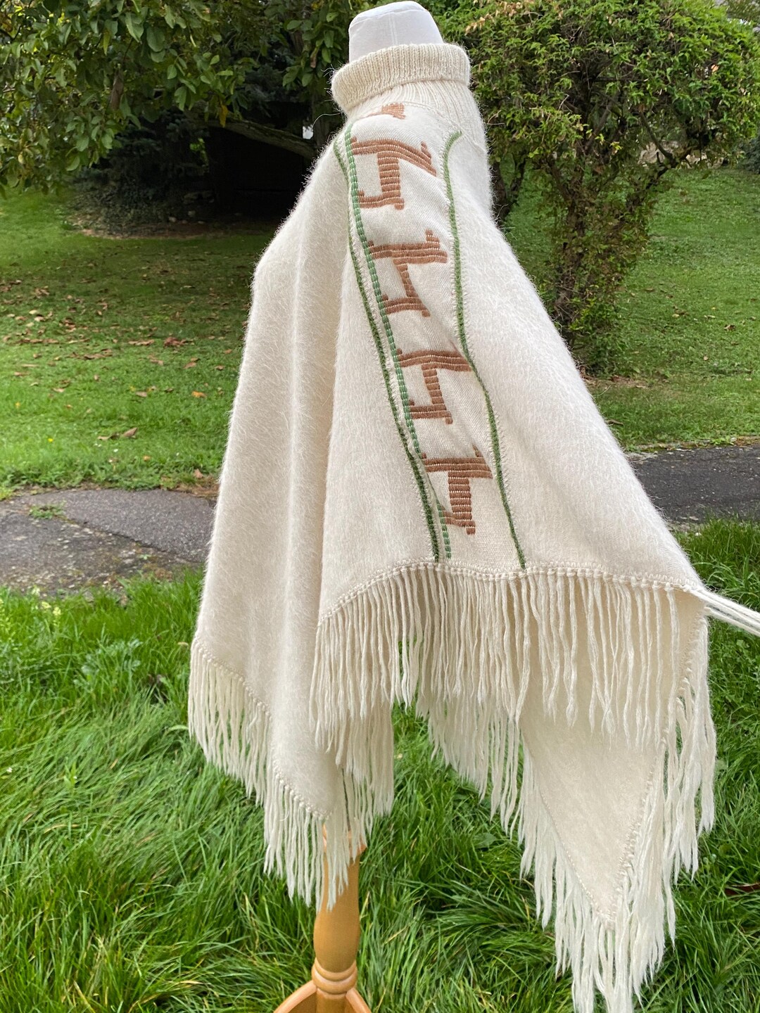 Vintage Cream Arte Folklorico Peruano S. A., Hand Made of Alpaca Wool ...