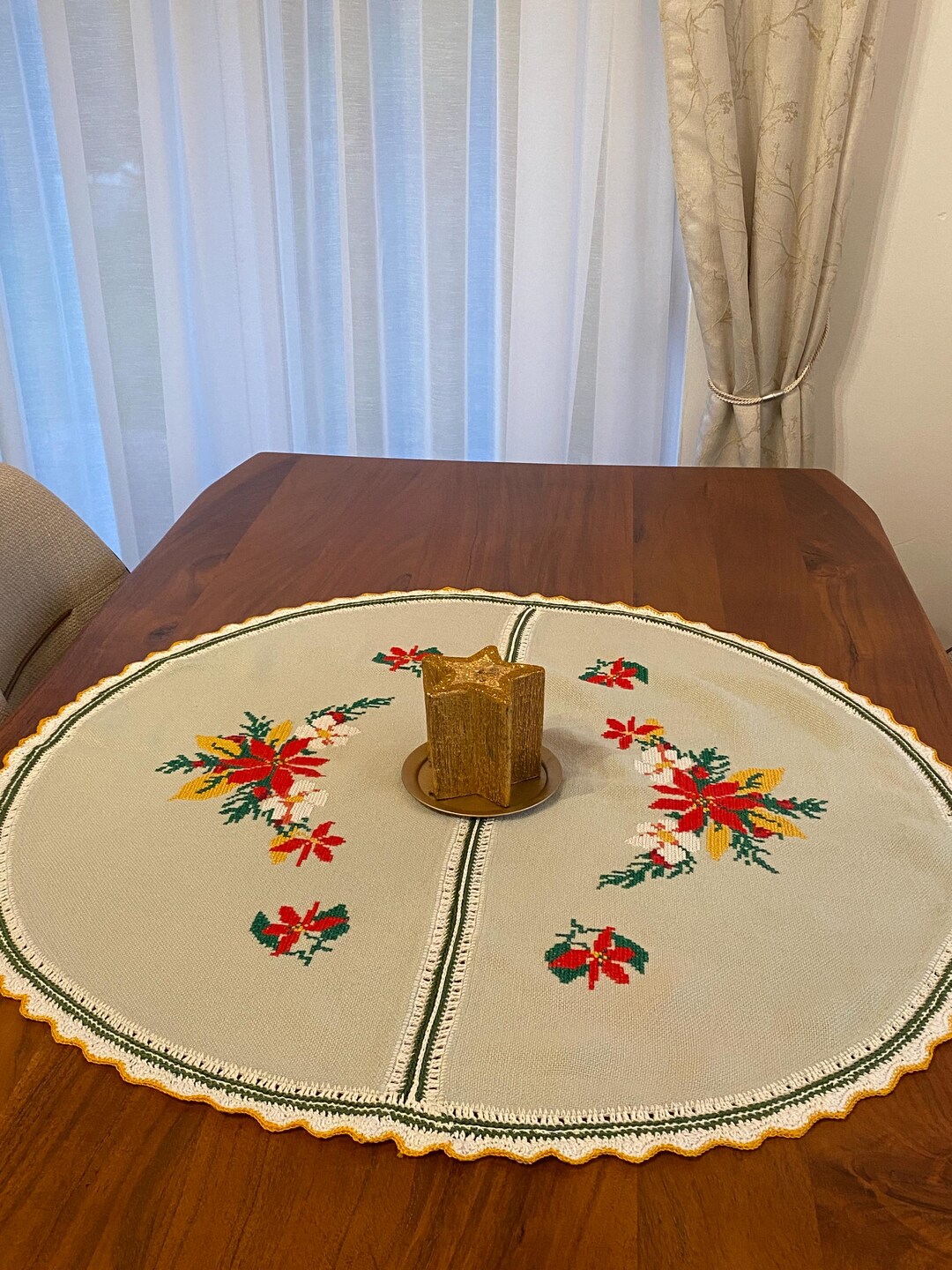 Vintage Christmas Table Runner Vintage 80s Christmas Table Cloth ...