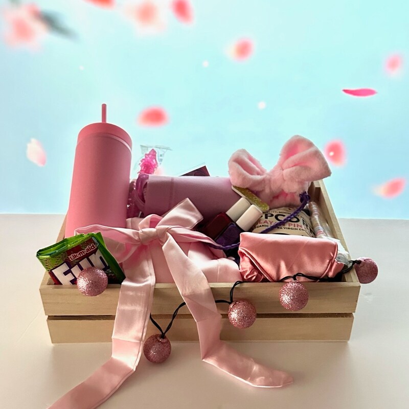 Girly Gifts - 60+ Gift Ideas for 2025