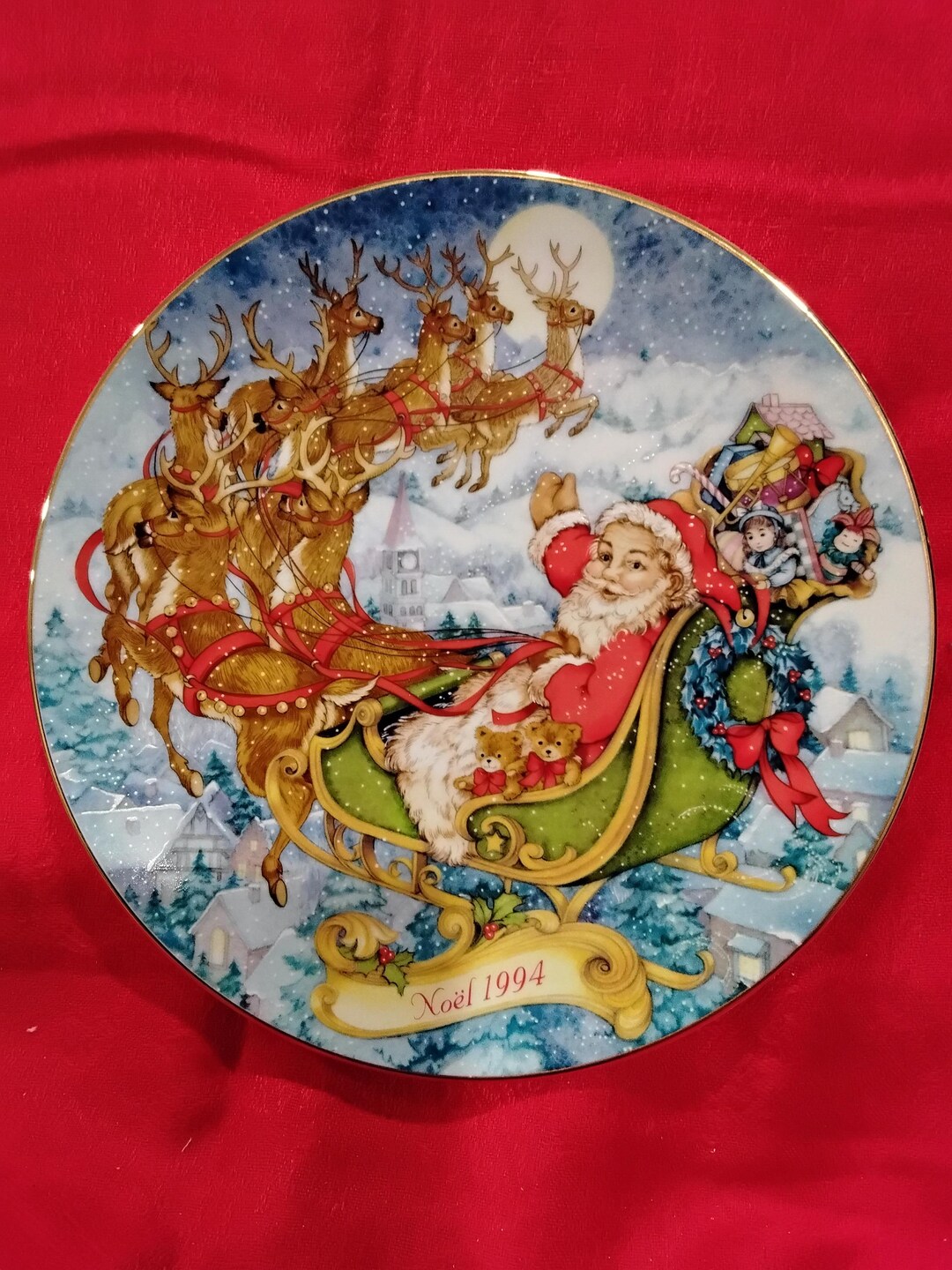 Avon Collector Plate 1994 the Wonder of Christmas - Etsy