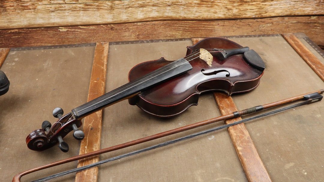 Old, Vintage Musical Instrument - Vintage European Violin by Dimitar ...