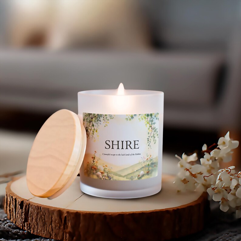 Shire Candle | Hobbit Inspired | Cozy J.R.R. Tolkien Gift - Etsy