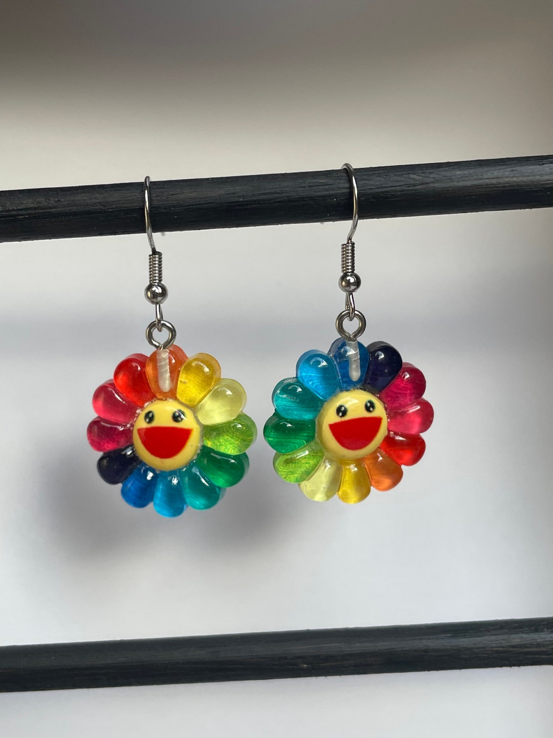 Resin Rainbow Smile Flower Sanrio Earring Lightweight Cute Rainbowcore ...