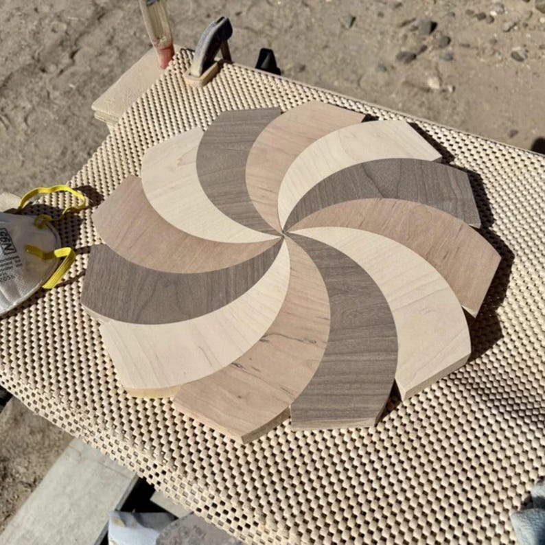 DIY Swirl Cutting Board Plan, Segmented Wood Pattern Design With Maple ...