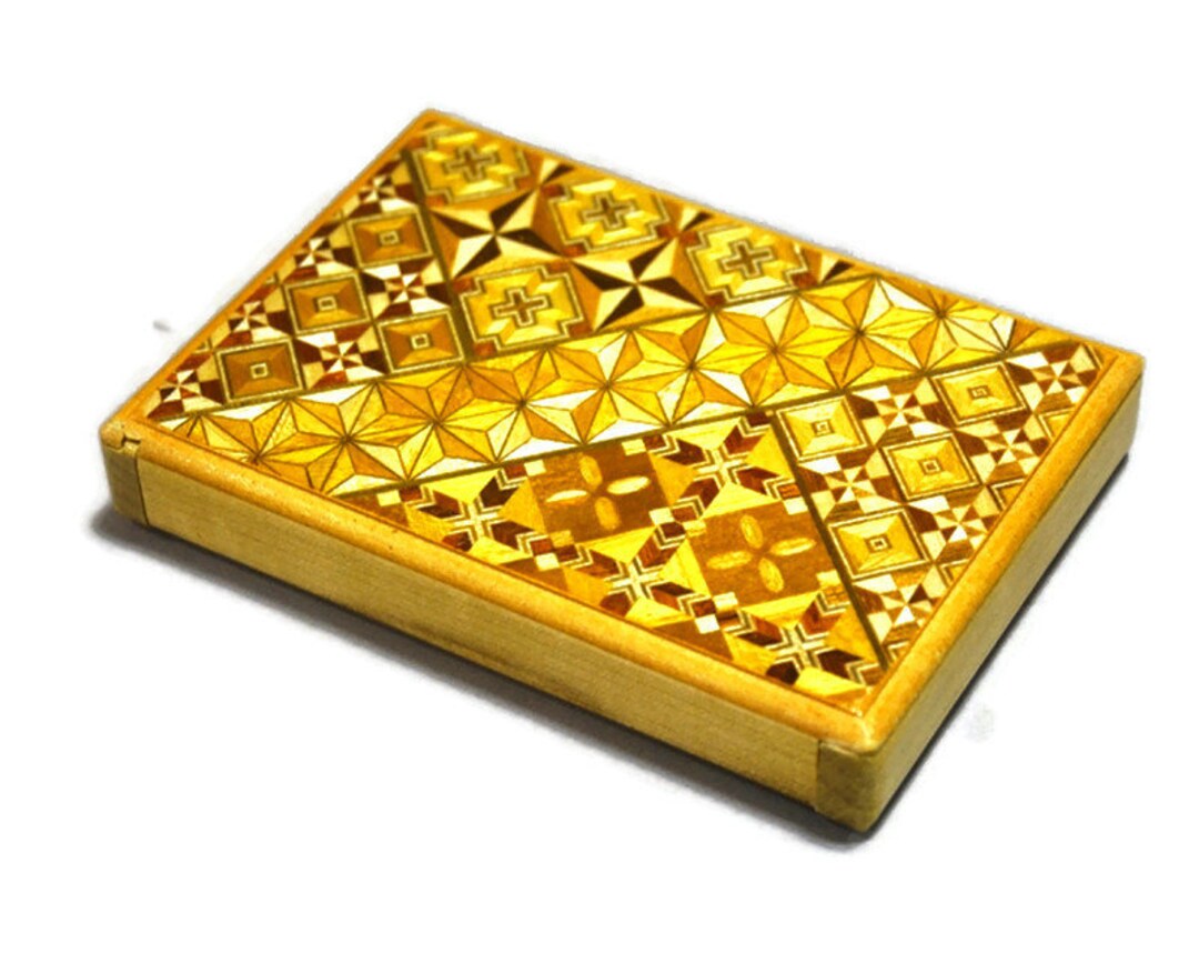 Wooden Magic Box Japanese Traditional Box Beautiful Geometric Pattern ...