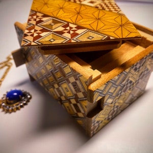 Small Puzzle Box Hakone Yosegi | 12-steps W3" | Mysteries Wooden Trick ...