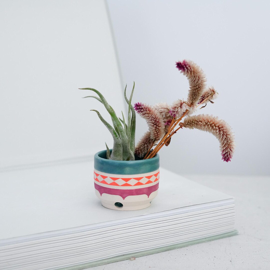 Mini Ceramic Air Plant Cradle, Succulent Pot, Porcelain, Handmade ...