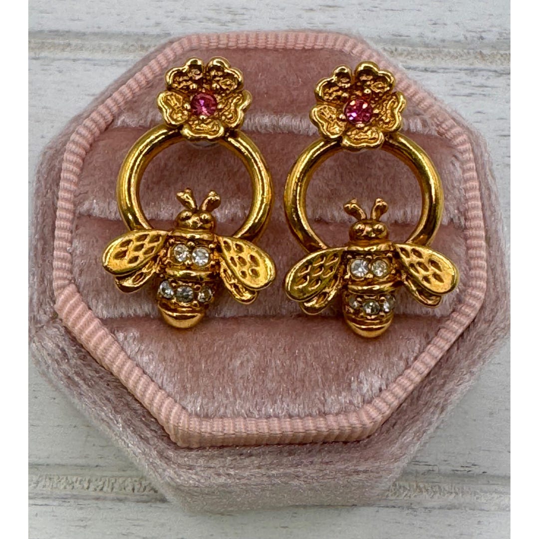 Vintage Avon Gold Tone Bee Drop Earrings Rhinestone Floral Dangle Cute ...