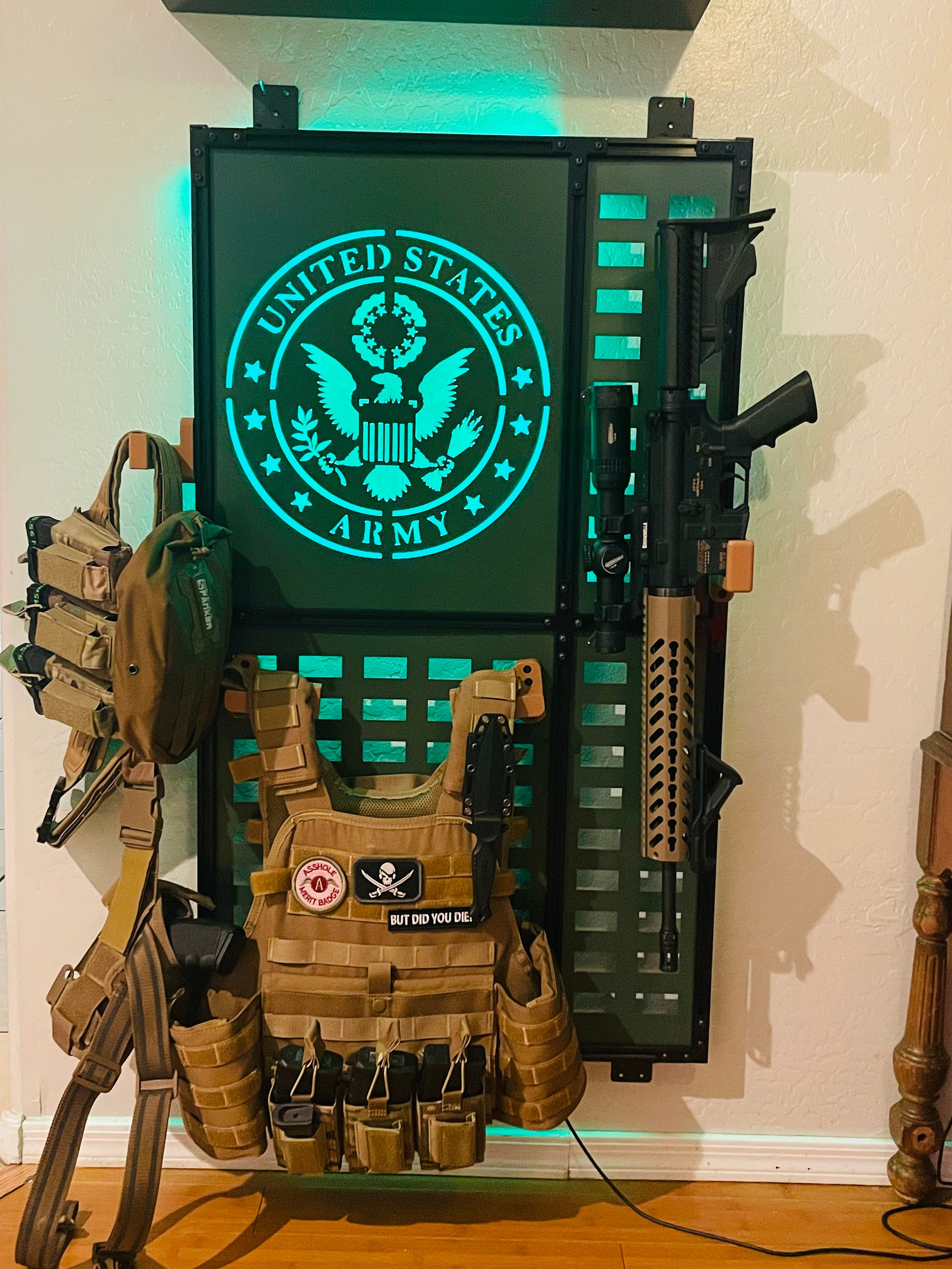 Gear Rack & Gun Wall Firearm Display for Home Defense Unique Gun Rack ...
