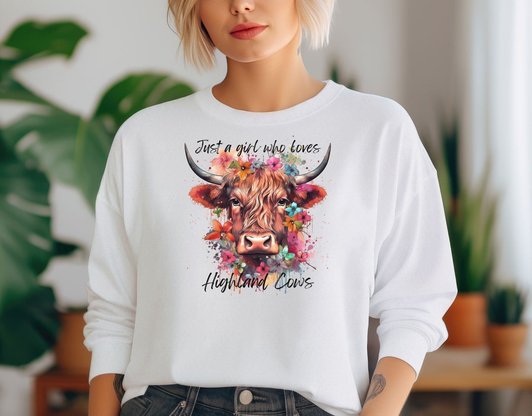 Highland Cow Sweatshirt Cute Crewneck Cow Sweater Gift Animal Lover ...