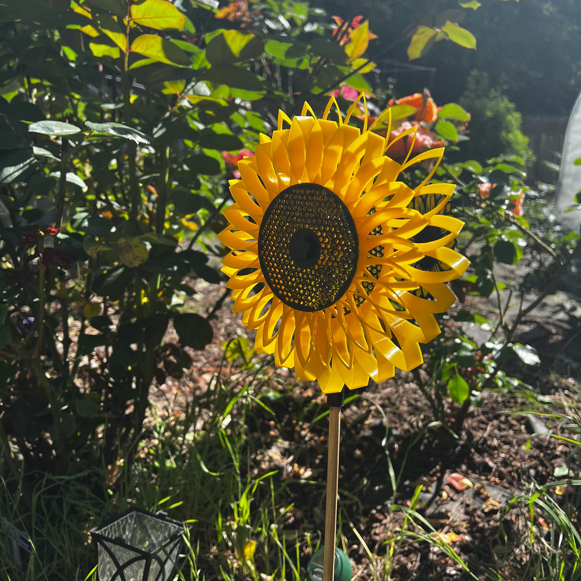 Sunflower Windmill Garden Decoration - Smooth Spinning, Durable, Easy ...