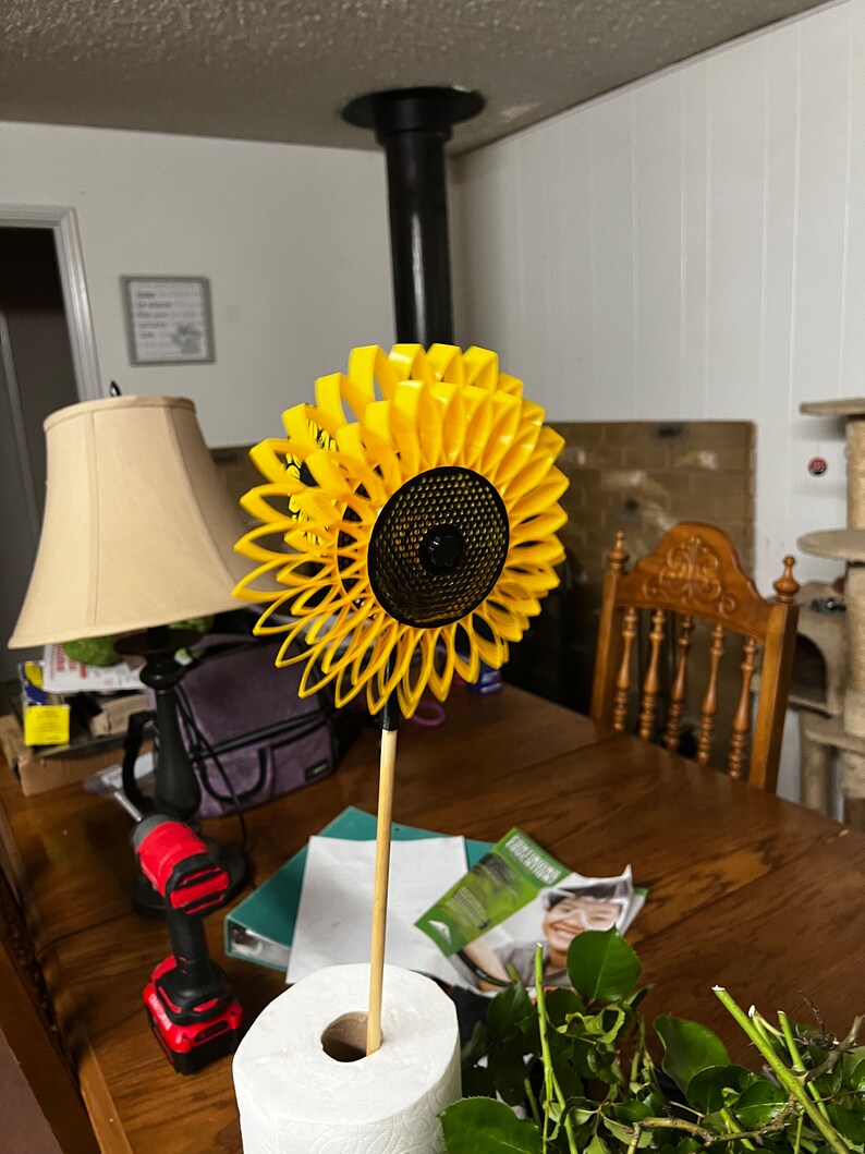 Sunflower Windmill Garden Decoration - Smooth Spinning, Durable, Easy ...