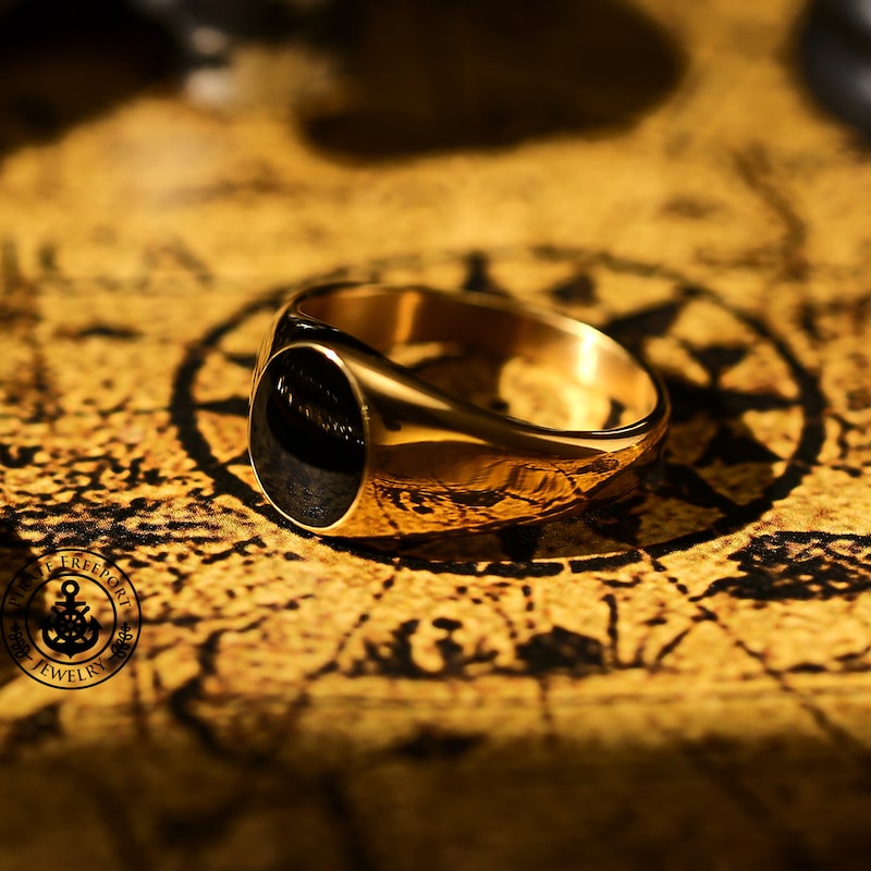 Onyx Signet Ring - Etsy