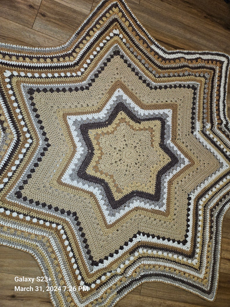 Tan & Gray Crochet Star Afghan With 7 Points - About 60 Inches Across ...
