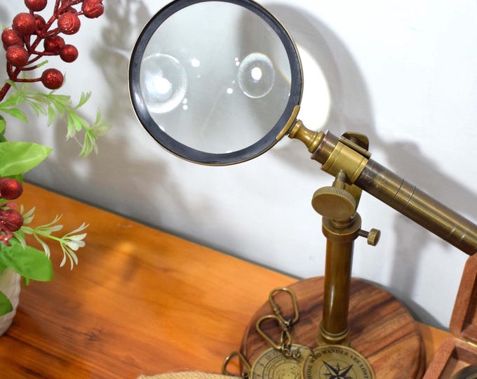 Brass Tabletop Working Magnifying Glass on Stand With Adjustable Wooden ...
