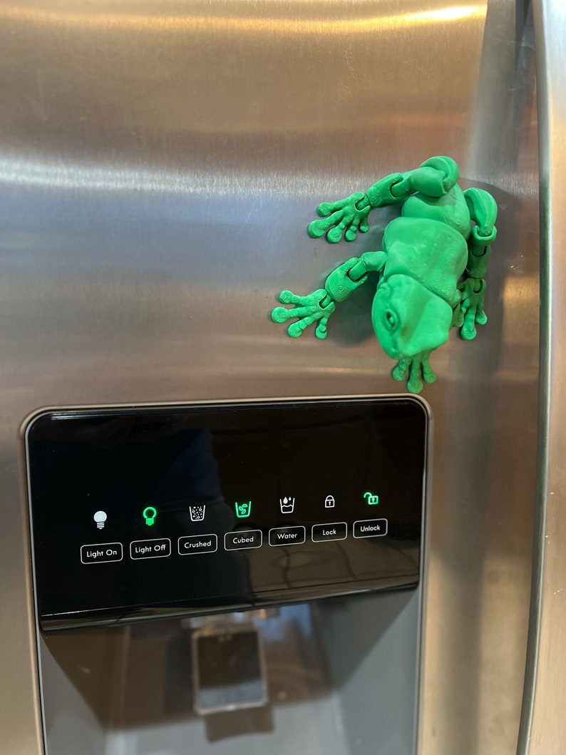3D Printed White Tree Frog - Etsy