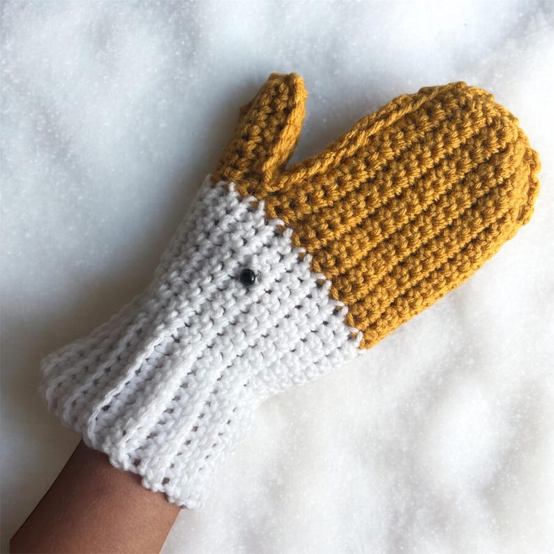 Silly Goose Mittens Crochet Pattern: Beginner Friendly Novelty Gloves ...