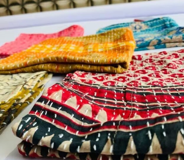 Wholesale Lot Vintage Kantha Napkins, Indian Sari Quilt Kantha Throw ...
