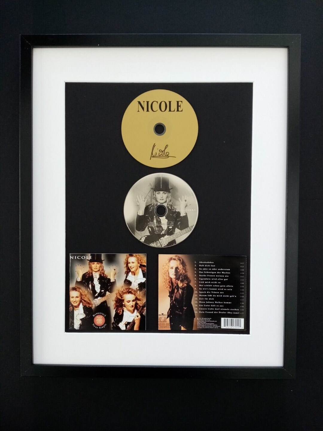 CD / Blank Nicole Signed With Album in Frame Autograph Music Schlager ...